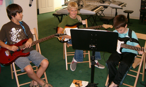 Guitar Lessons | Music Makers for Life